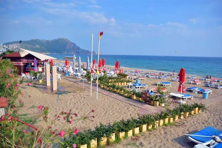 10 best beaches in Alanya - list, photo, description, map