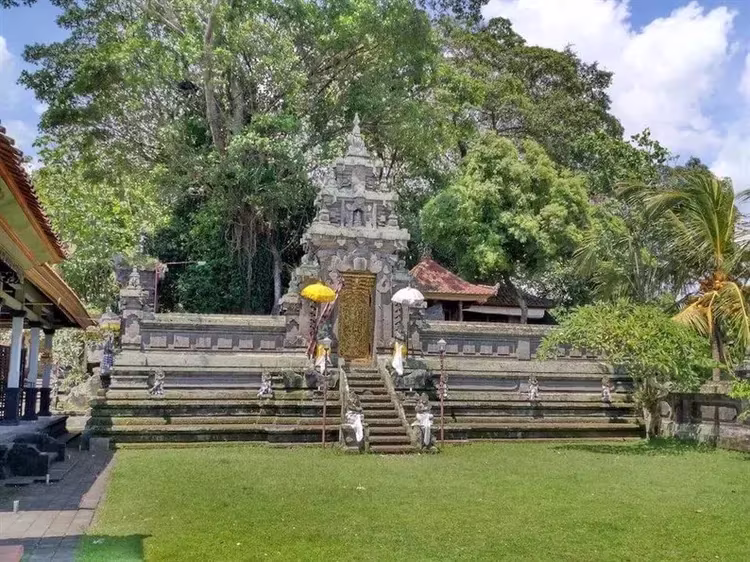 19 main temples in Bali - photo with names and descriptions, map